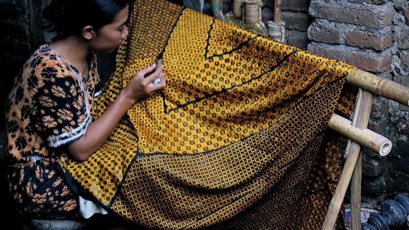 Batik of Java: A Centuries Old Tradition – Batik International ...